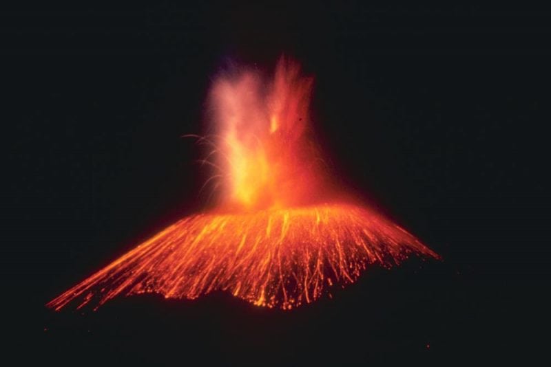 Cinder Cone Volcanoes: With Examples - Science Trends